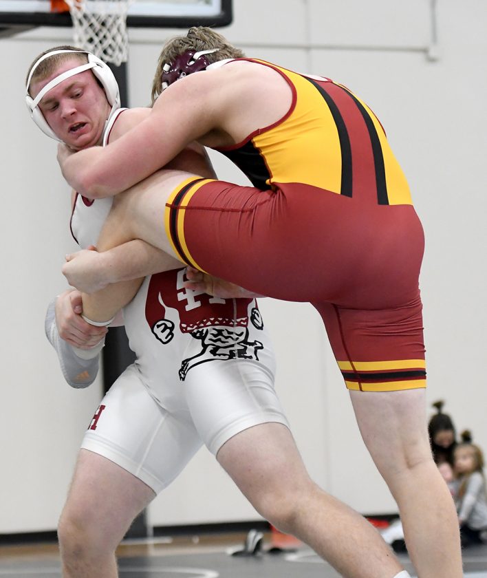 HAWKS’ SENIOR TRIO GRABS HOIC GOLD TOGETHER | News, Sports, Jobs - The ...